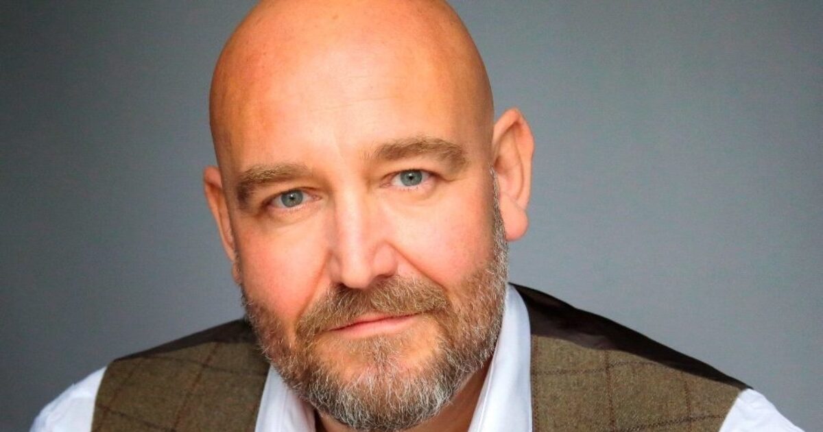 Jeffrey Lloyd-Roberts | Royal Welsh College of Music & Drama